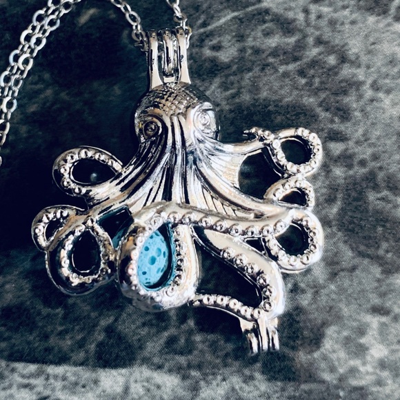Jewelry | Octopus Oil Diffuser Necklace | Poshmark